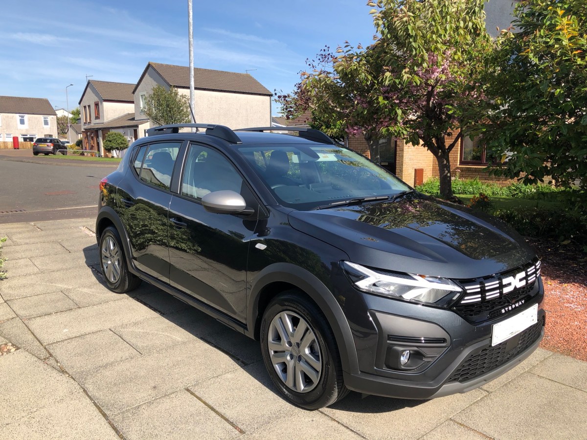 Crap Cars – Glad to be Grey